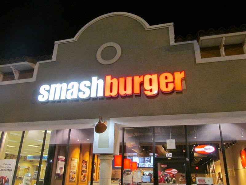 Watch Me Eat: Smashburger in Orlando, FL (Waterford Lakes)