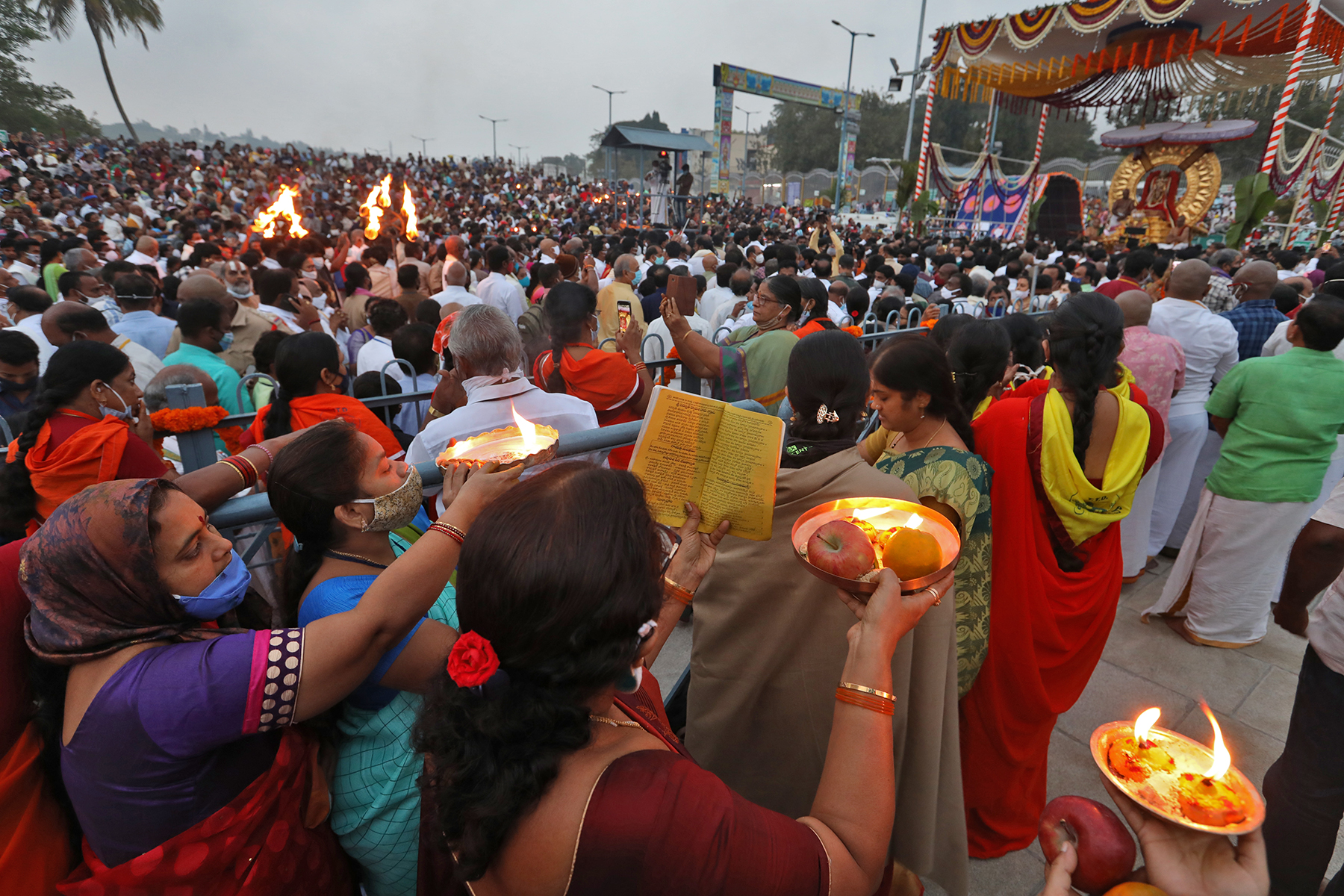 Lord Takes Ride on Surya Prabha, Chinna Sesha, Gauda and Hanumantha ...