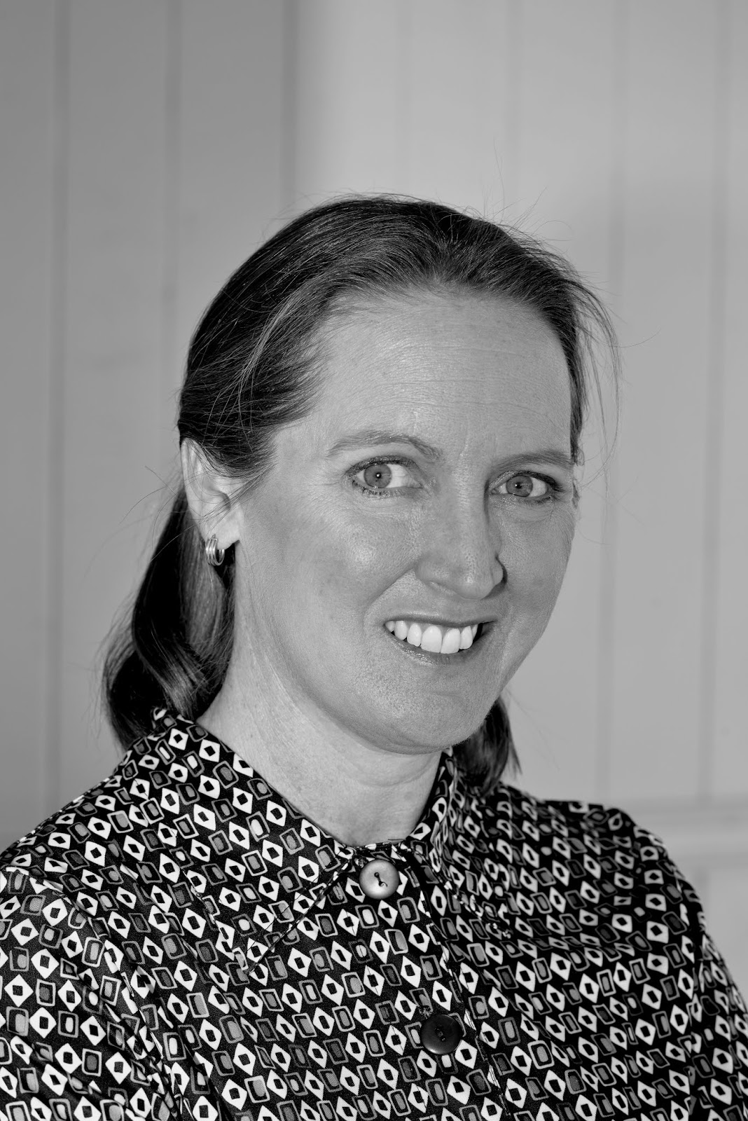 The Writing Greyhound: Interview: Sarah Fisher The Writing Greyhound: Interview: Sarah Fisher