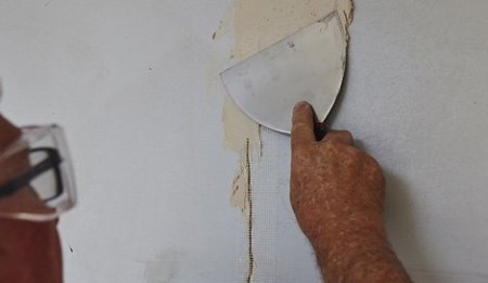 Cara Paling Cepat Atasi Masalah Dinding Rumah Yang Retak