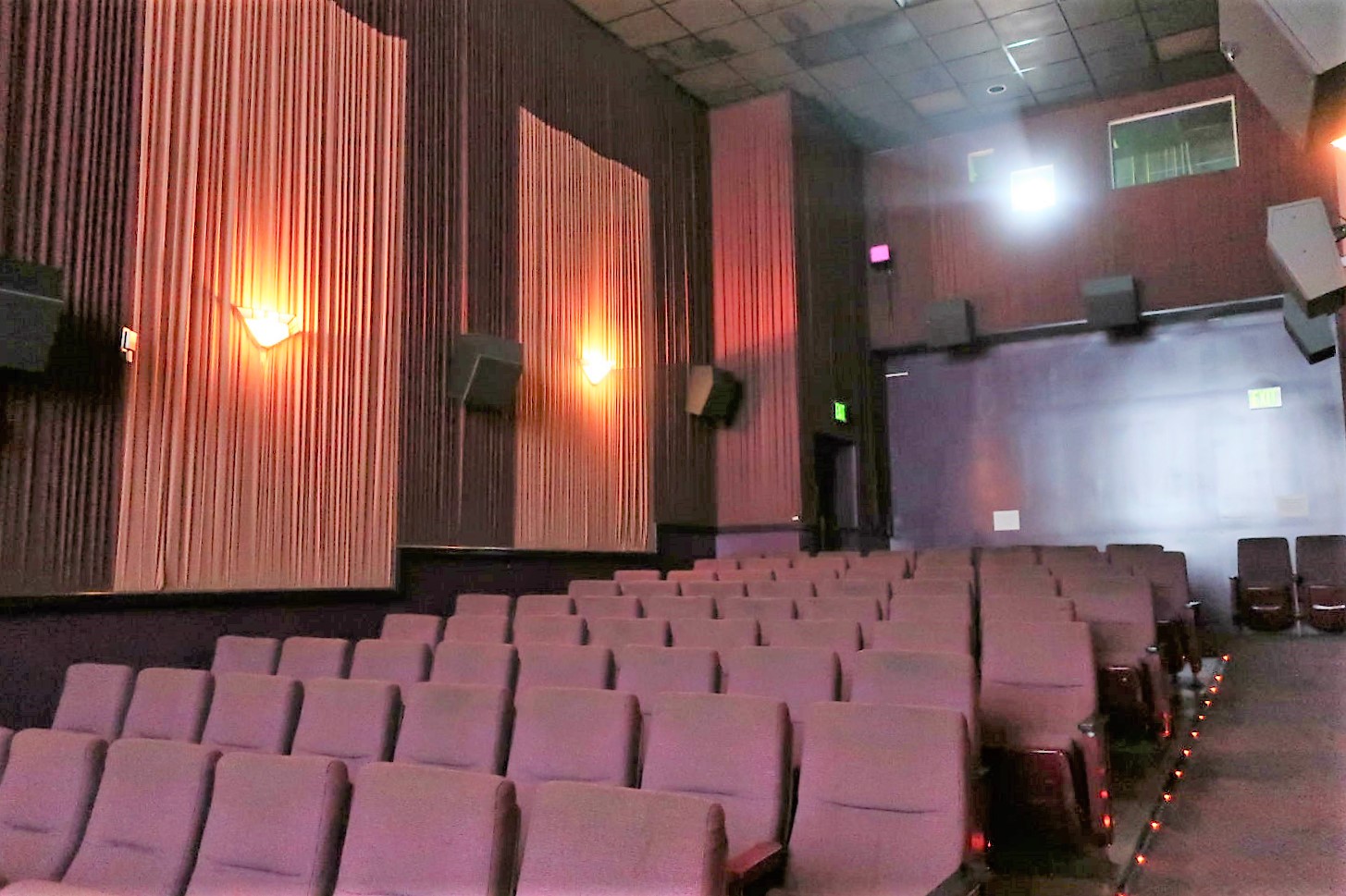 Los Angeles Theatres: Lumiere Music Hall