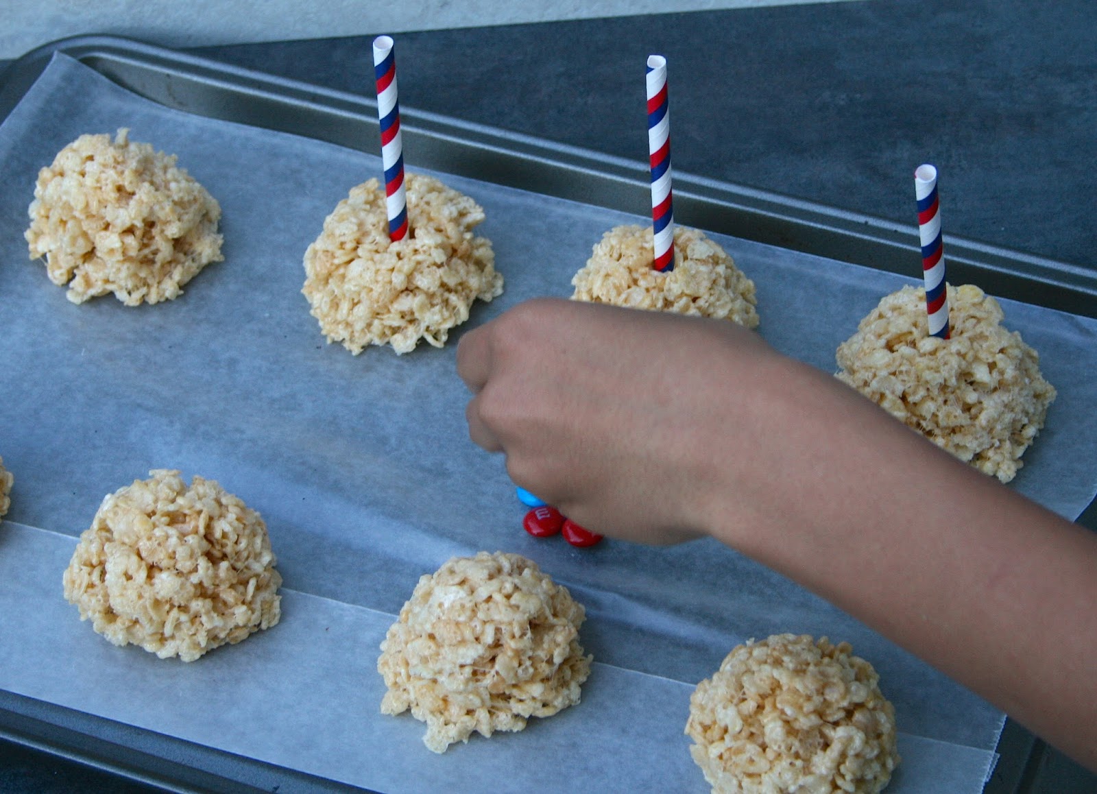 Red, White, & Blue Crispy Rice Pops #CelebrateWithM