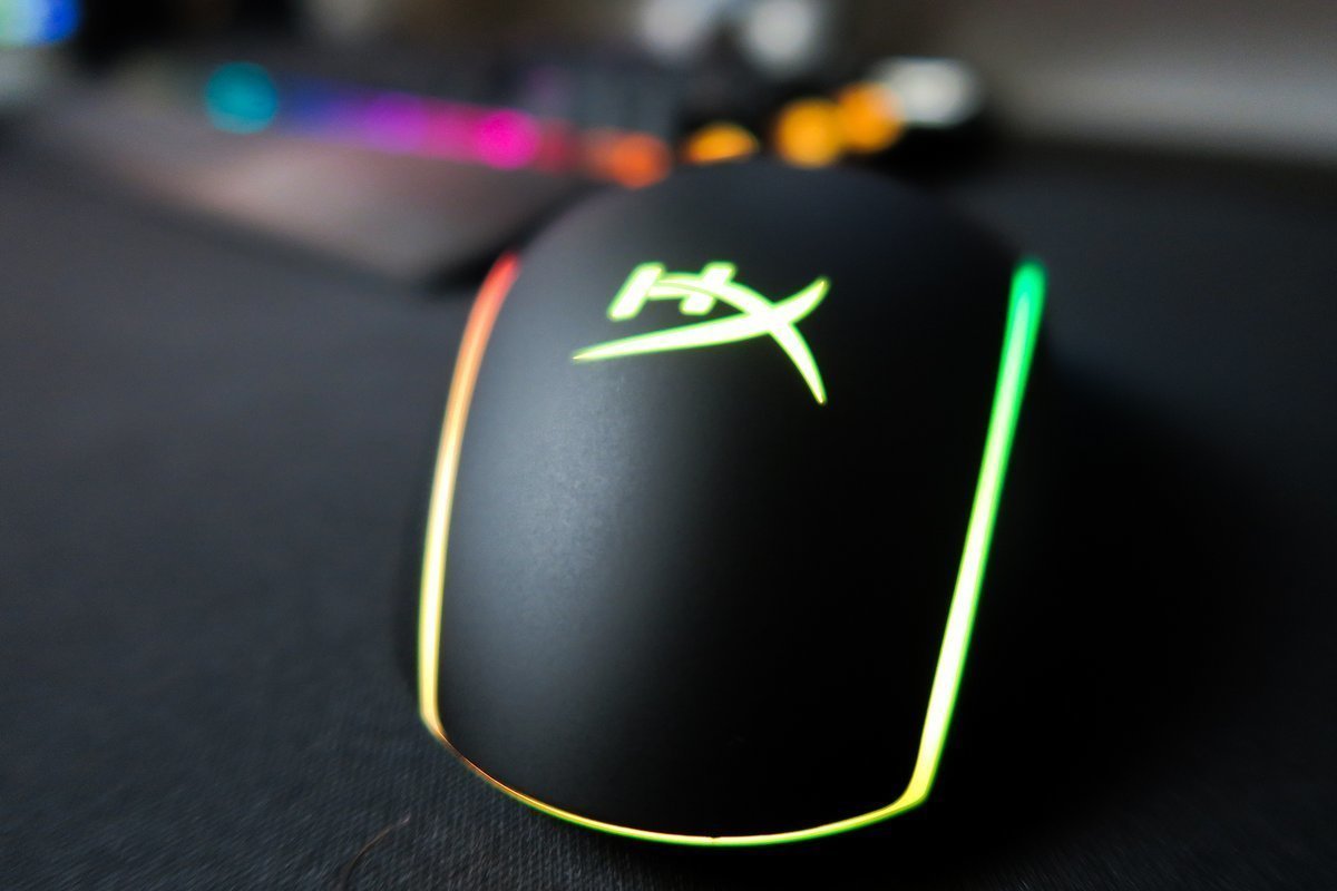 HyperX lanza mouse para videojuego Pulsefire Surge con iluminación RGB ...