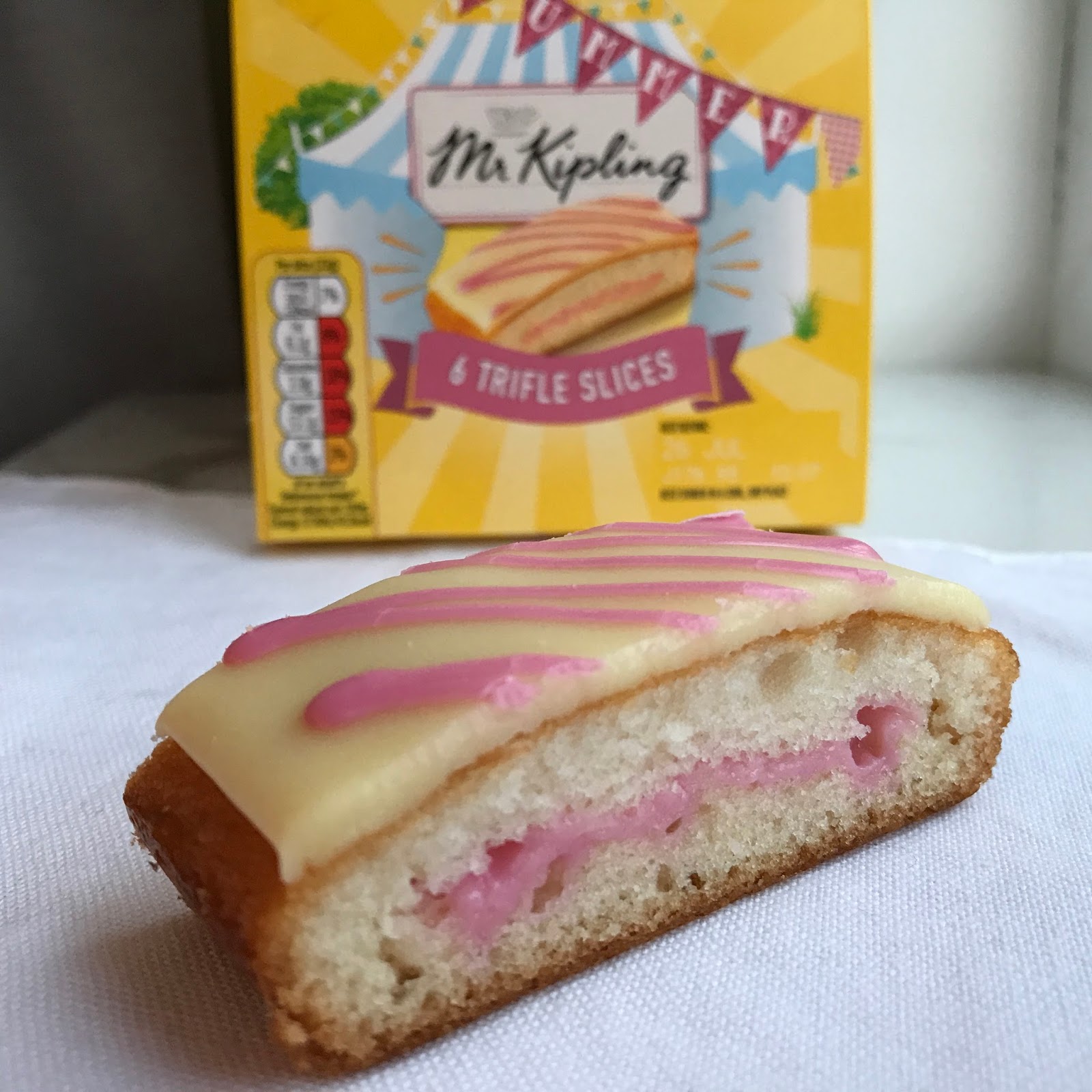 Archived Reviews From Amy Seeks New Treats: NEW! Mr Kipling Trifle Cake ...