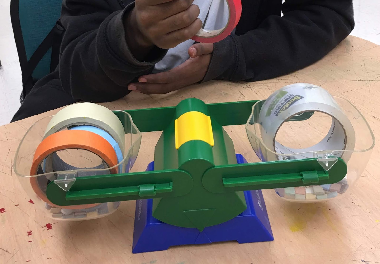 Kristen Applebee: Symmetrical Balance Art Lesson for Kids