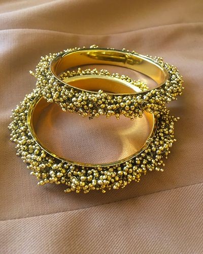 Cluster pearl bangles