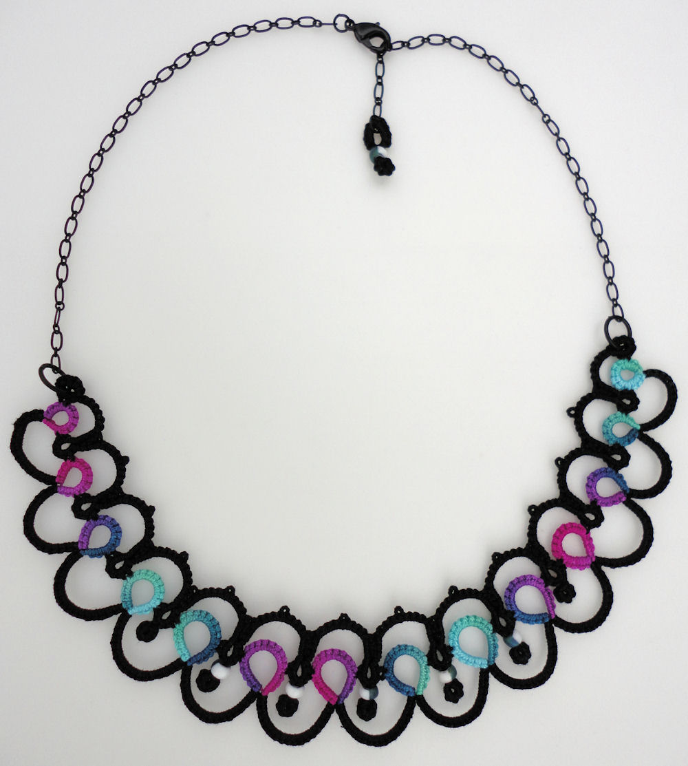 Yarnplayer's Tatting Blog: Ripple necklace