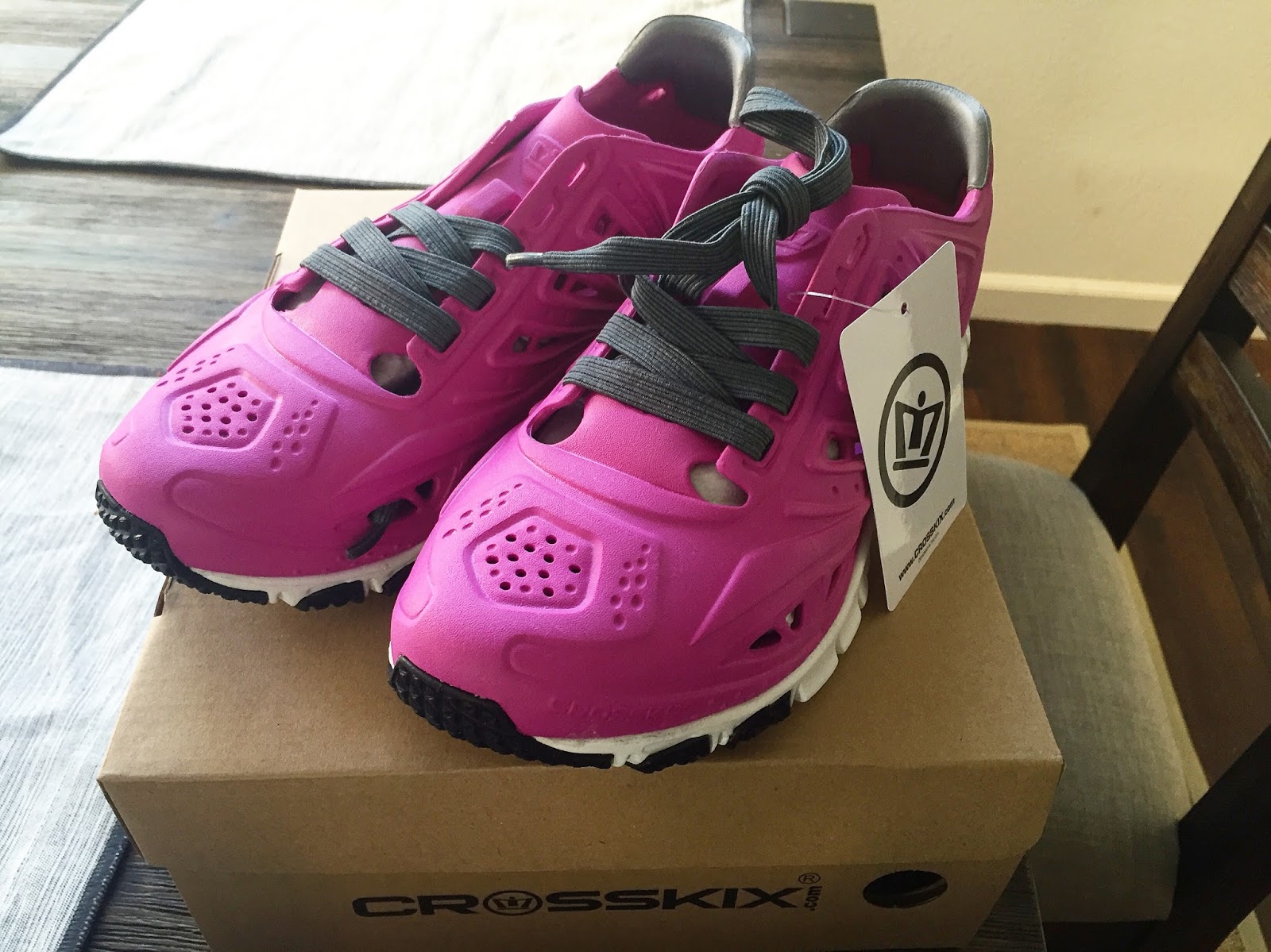 Run-Hike-Play: Crosskix APX Rose Azure Shoe Review