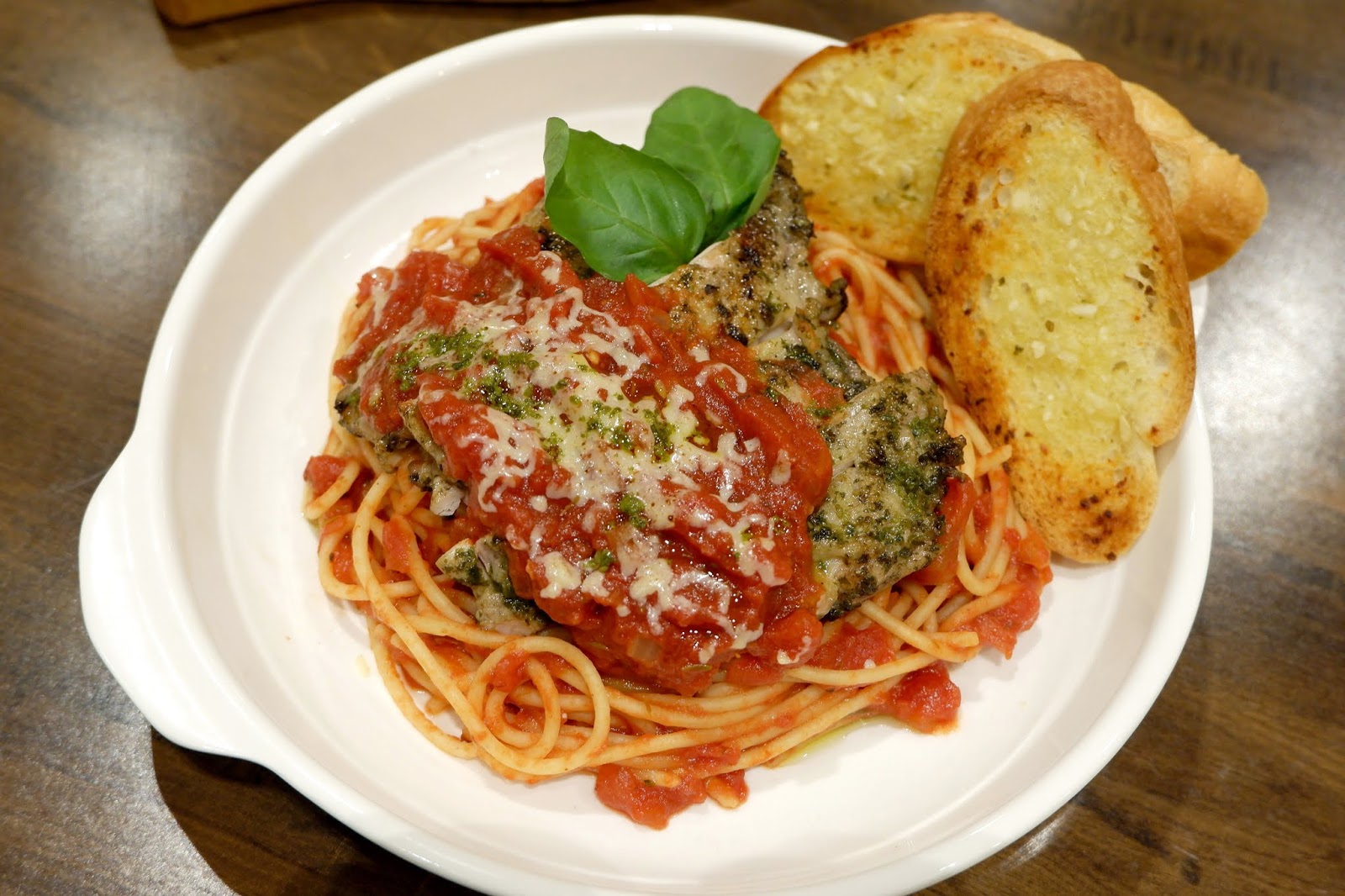 Sand Under My Feet: Varra Restobar - San Juan's New It Place