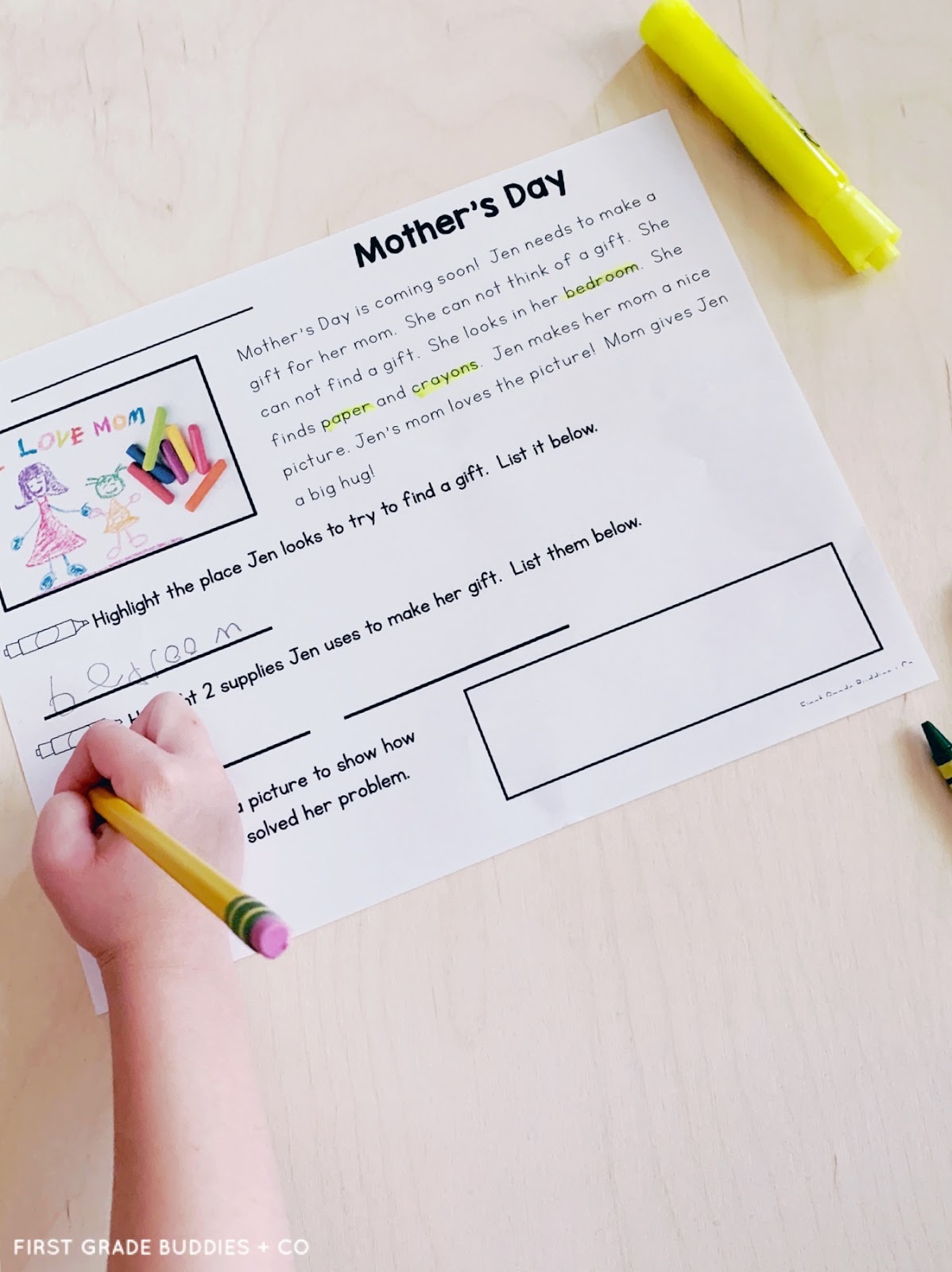 Mother's Day / Father's Day FREE Mini Books | First Grade Buddies