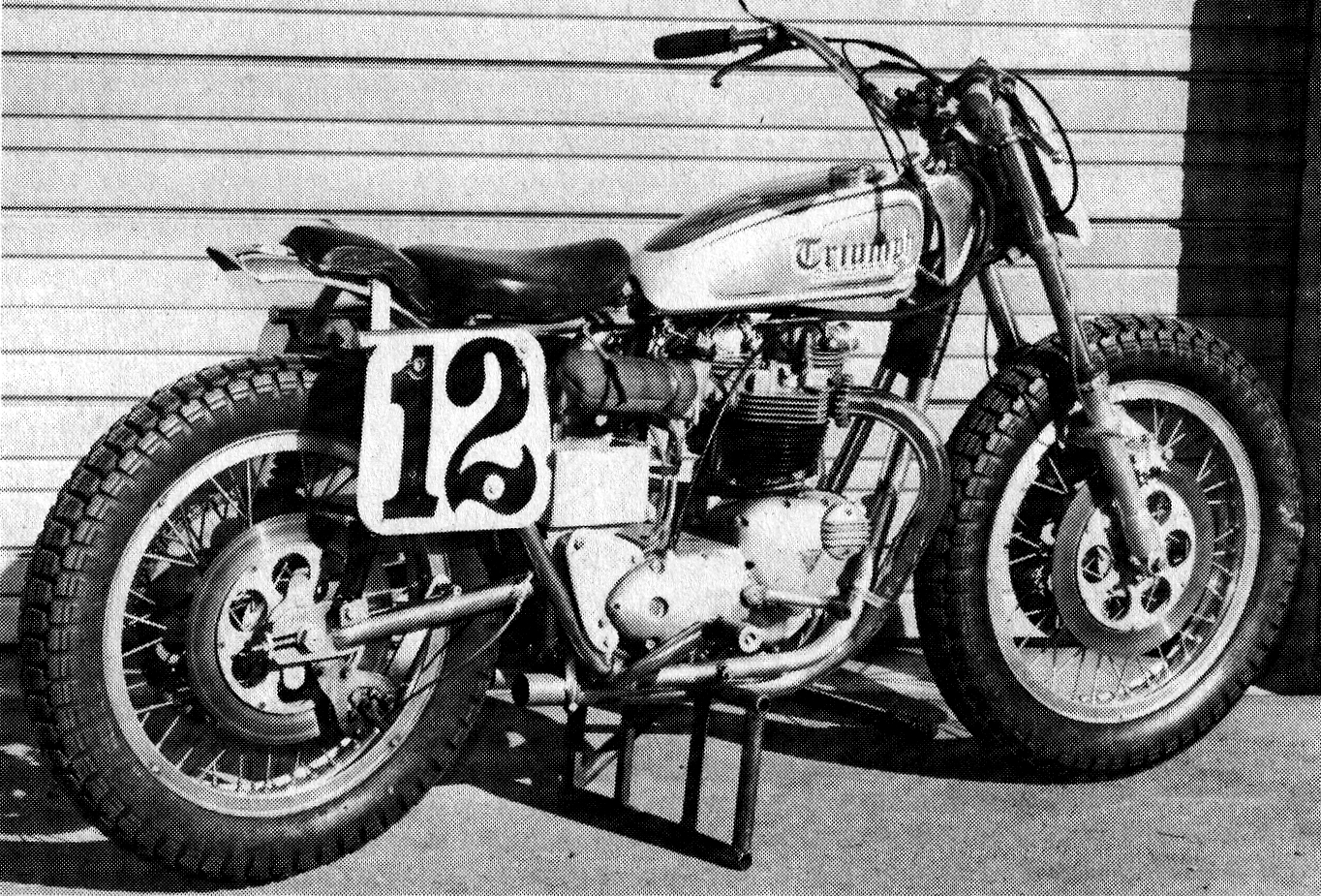 POPPA WHEELIE: Mulder 1970 Triumph Mounted ofcourse.