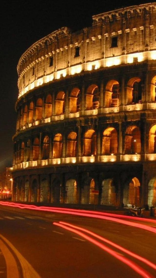 great pics: New world wonder - the Colosseum, night, Rome, Italy