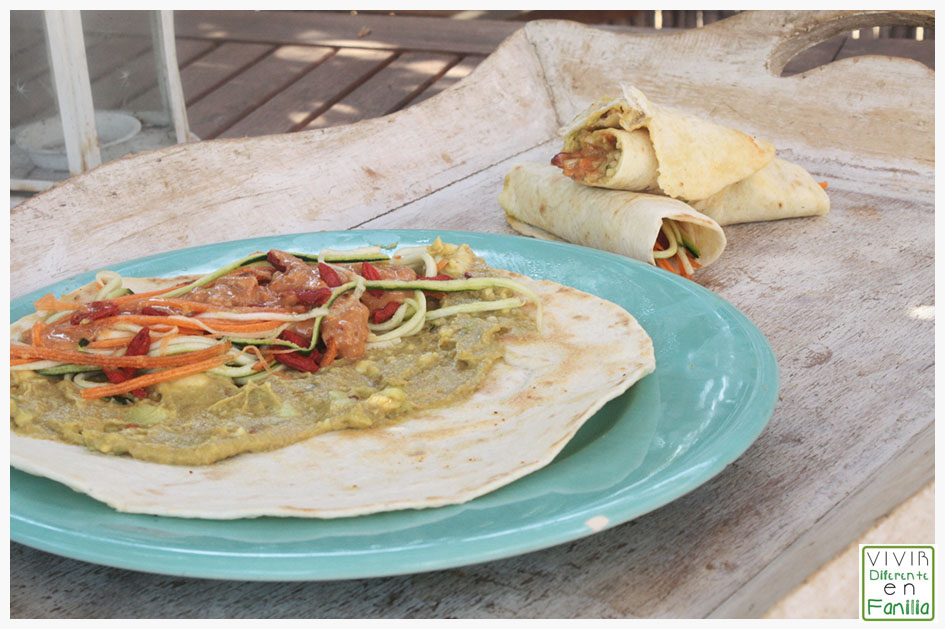 Vivir Diferente en Familia: Wraps con relleno Crudivegano
