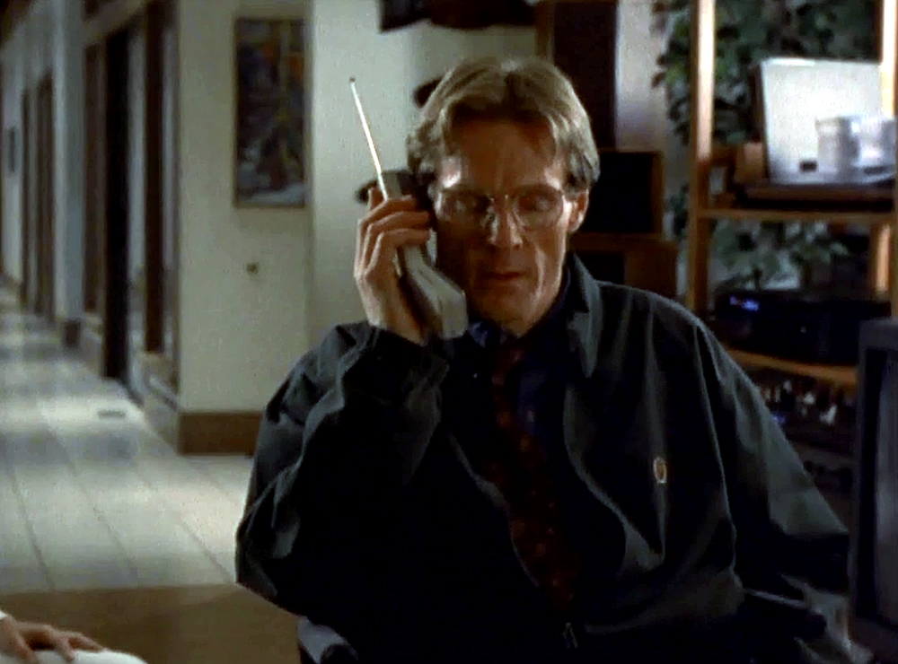 13: THE OUTER LIMITS - "Valerie 23" (1995)