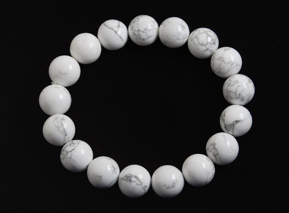 Crystals and Gemstones: Howlite Healing Properties