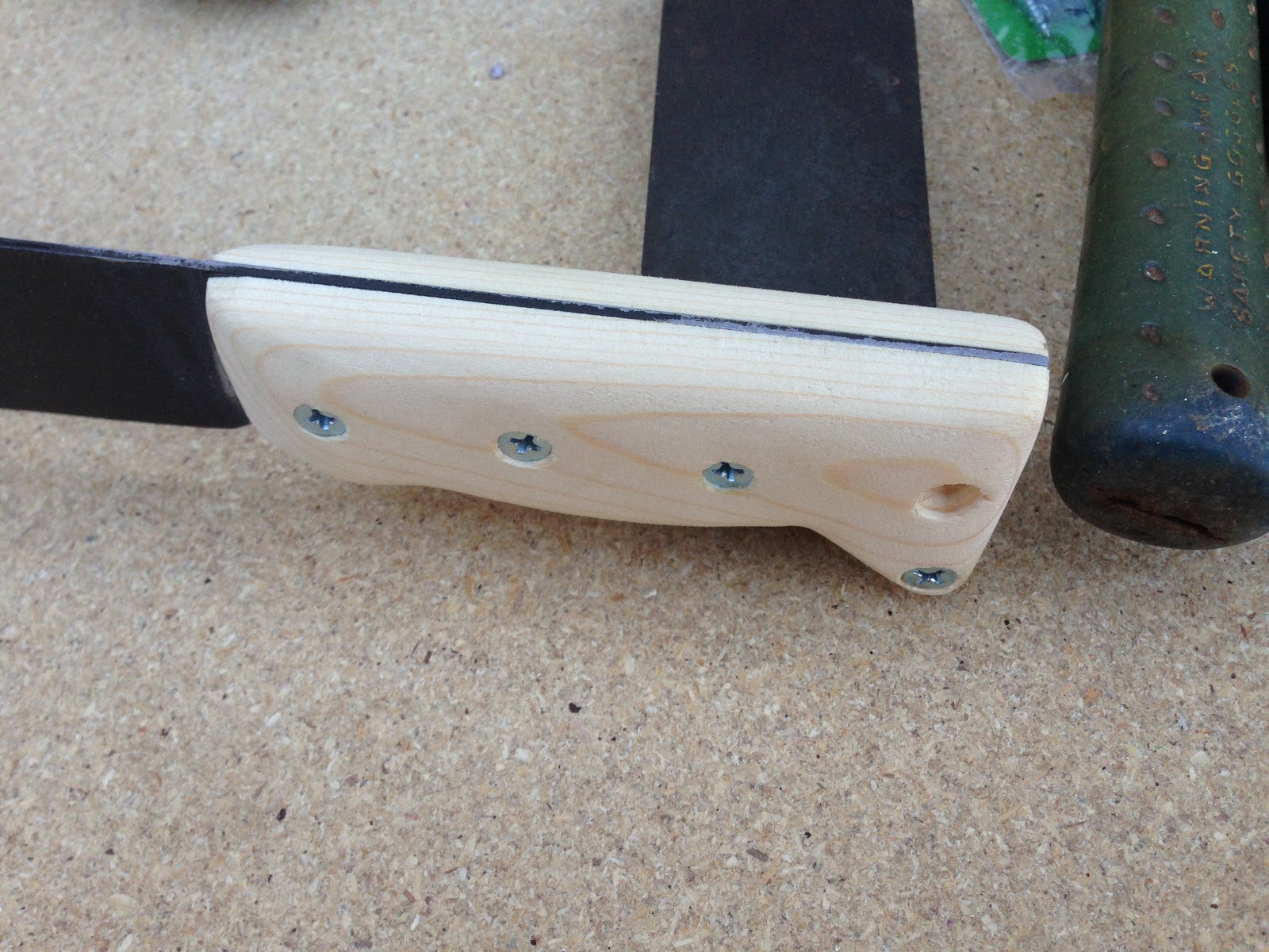 a Memphis Traveler: DIY Machete Handle Upgrade