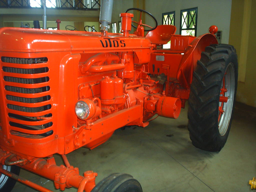Registro de Tratores Antigos - Brasil: UTOS - Uzinele de Tractoare ...