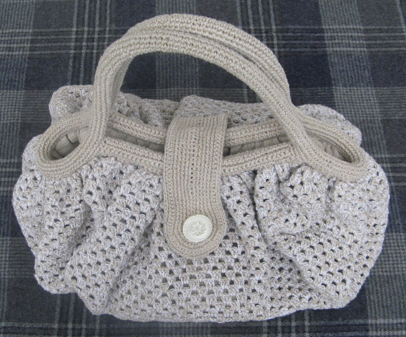 Mano buveinė: Nerta lininė rankinė