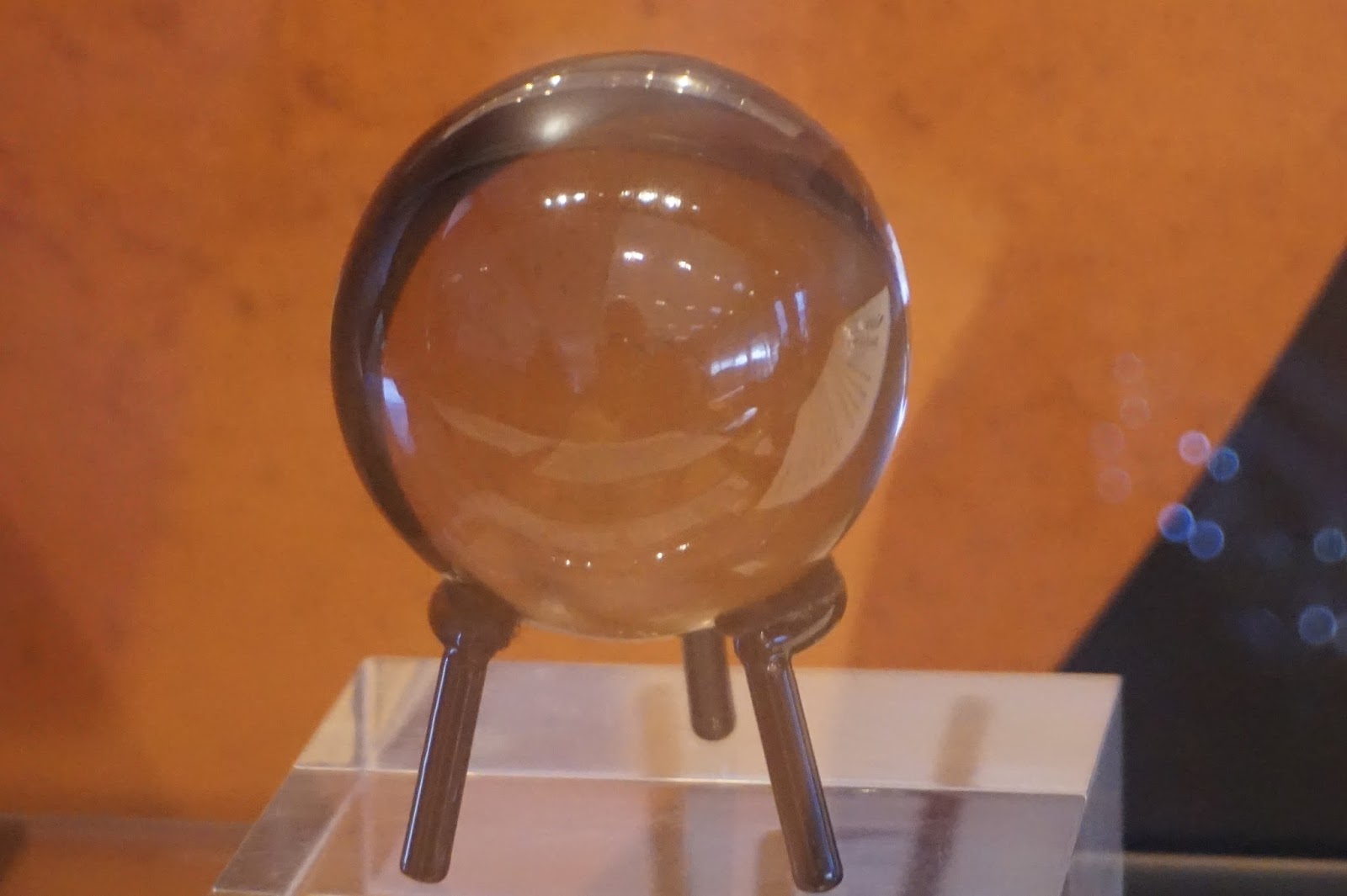 A Mathematical History Tour: John Dee