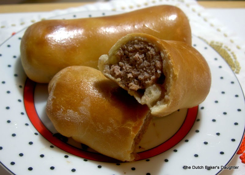 The Dutch Baker's Daughter: Worstenbroodjes