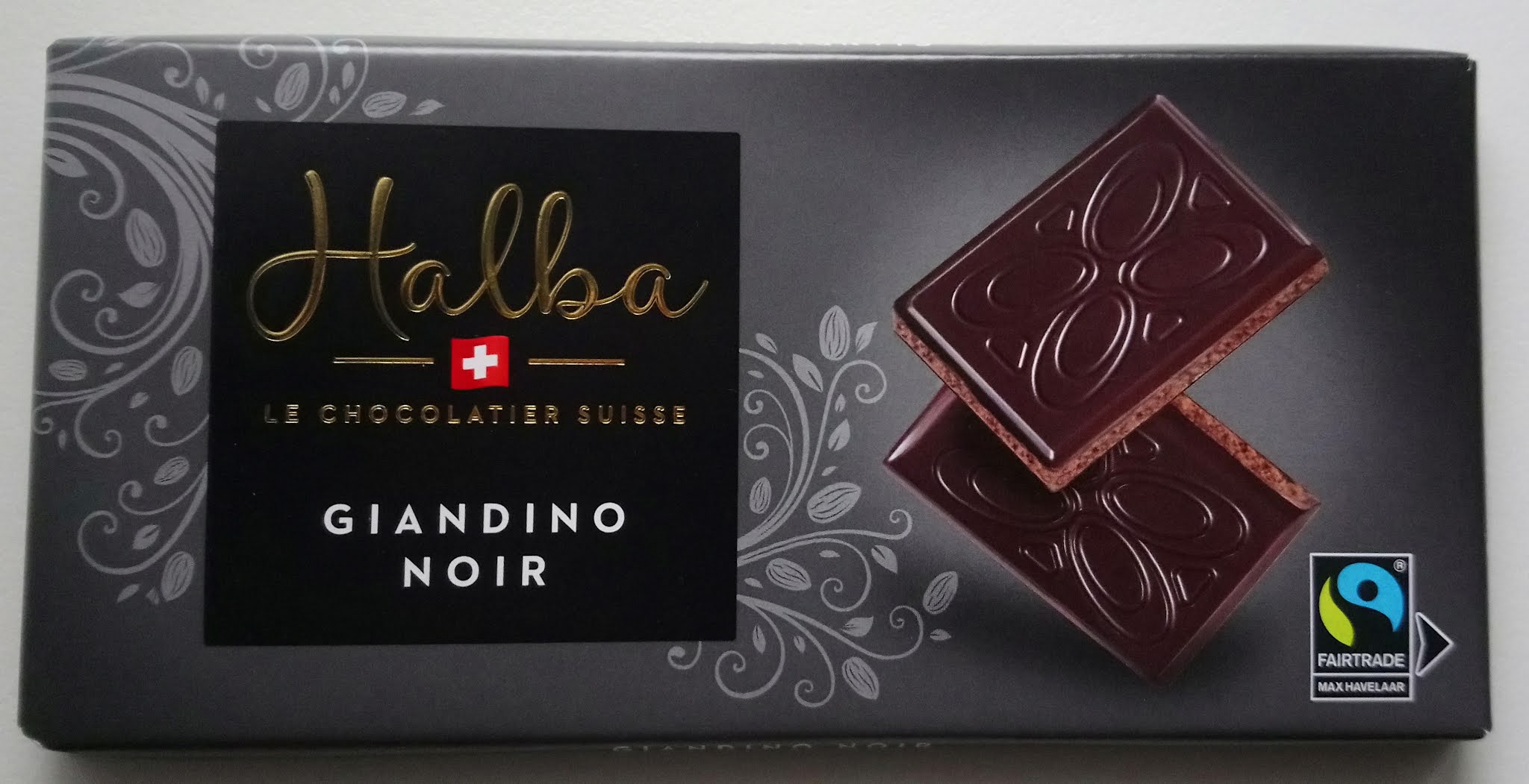 Chwile zasłodzenia: Halba Giandino Noir ciemna 60 % z nadzieniem migdałowym