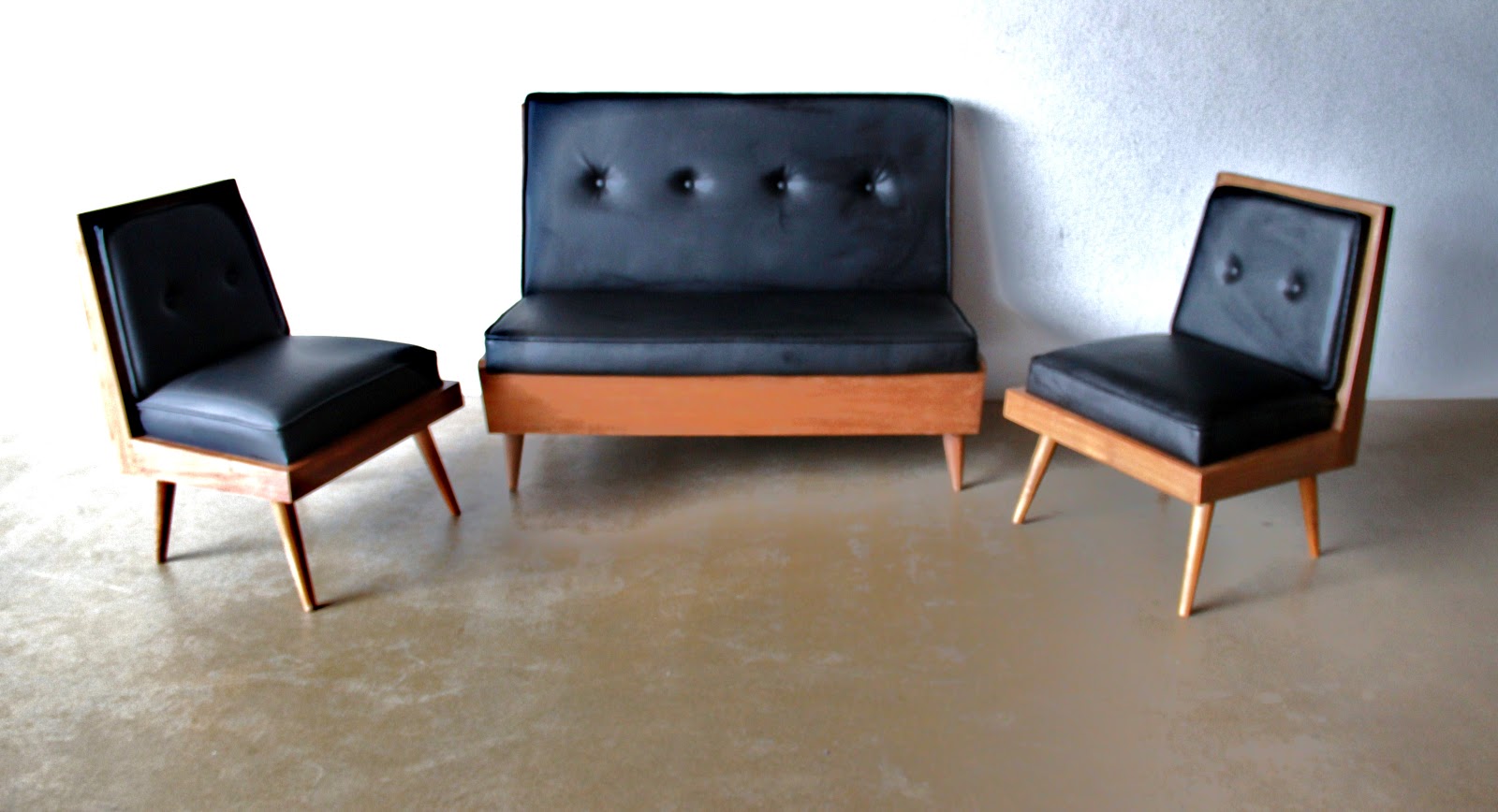 SECOND CHARM FURNITURE: QUOTING THOREAU | Ashley Furniture