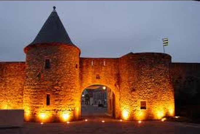 Rodemack (France): Archaeology of the Castle, the fortress of three borders
