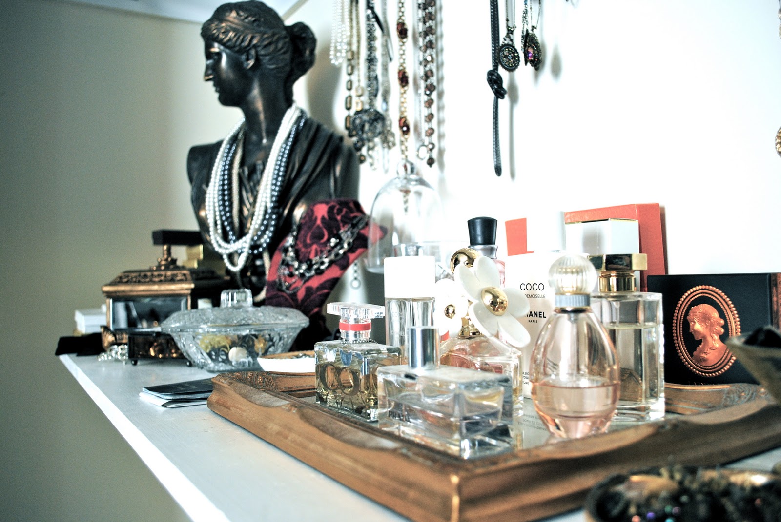 Fashionable Interiors: Living the Savvy Life