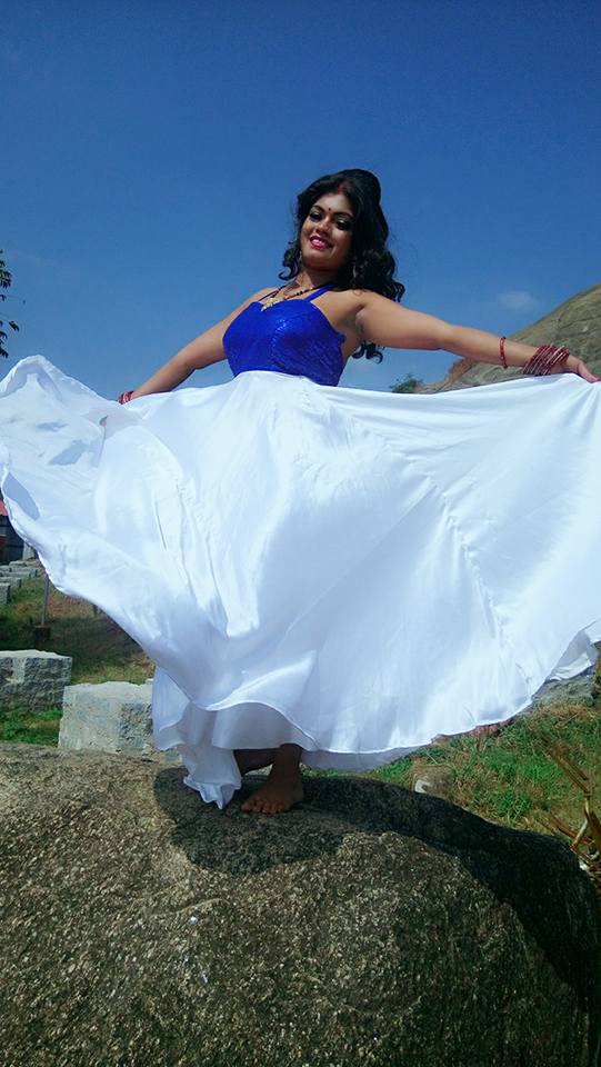 Nisha Dubey HD Wallpaper, Photos, Images, Photo Gallery - Bhojpuri Gallery