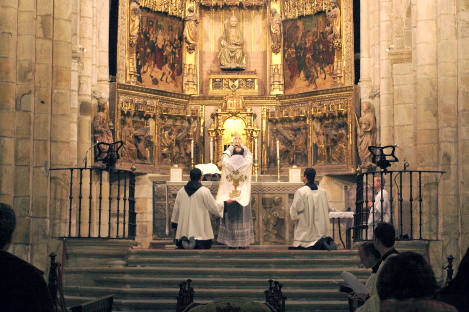 Missa Gregoriana no Mundo . SANTIDADE: DISPOSICIONES PARA OÍR BIEN LA ...