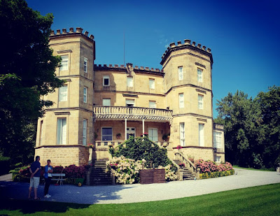 San Sebastián, Torre Satrústegui.