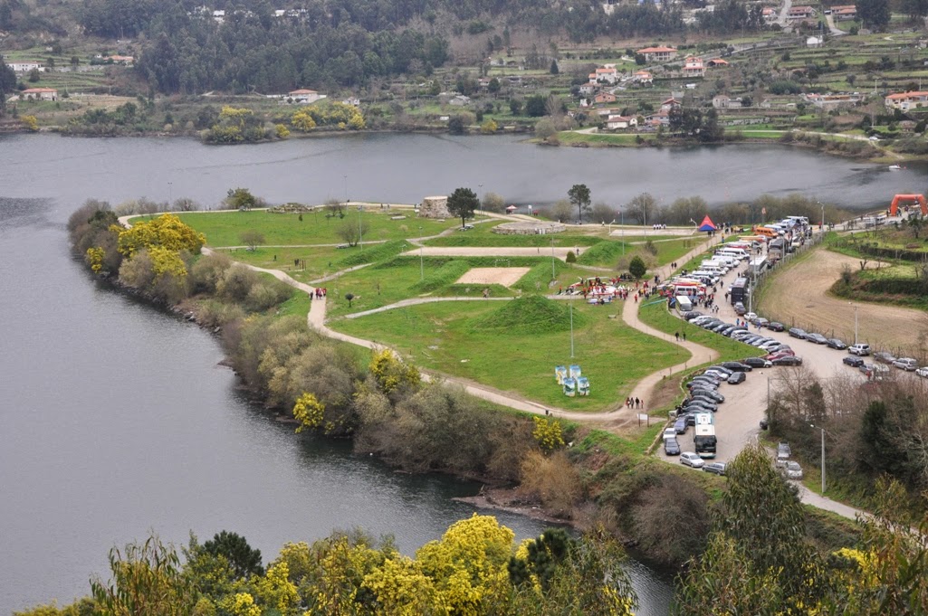 Alpendorada, Várzea e Torrão