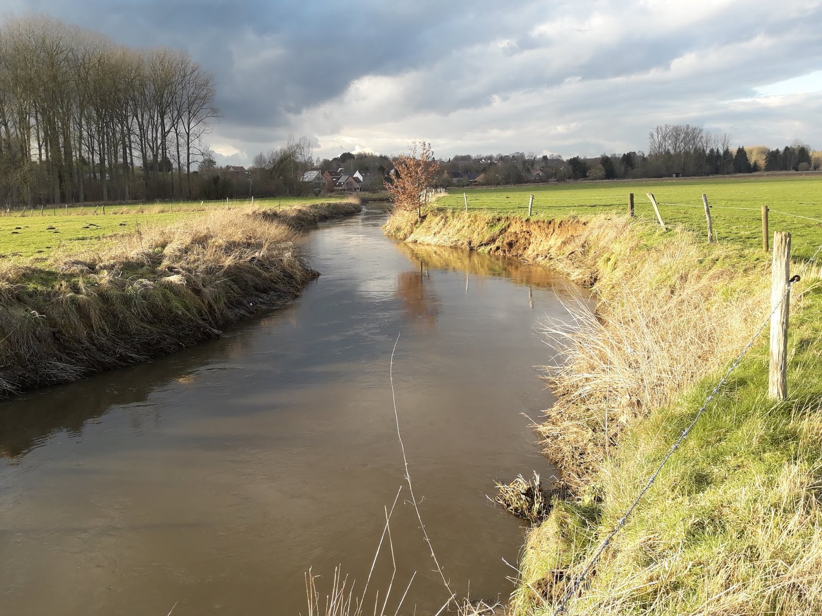 la truite grézienne: Photos parcours de la Dyle