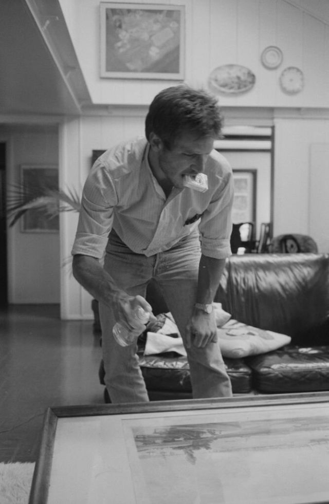 Fascinating Photos Capture Harrison Ford at His Home in Los Angeles ...