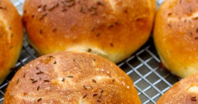 Kimmelweck Rolls | Karen's Kitchen Stories