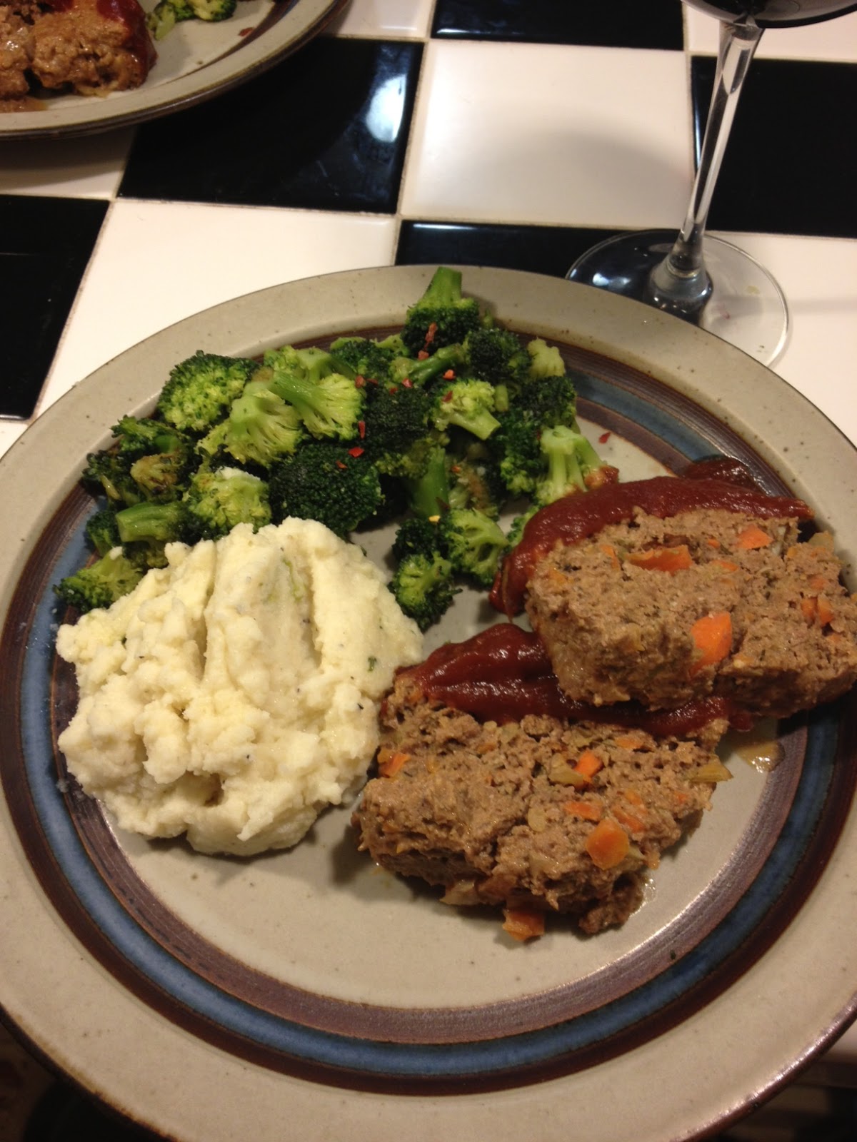 Sconnie Kitchen Floozie: MA! THE MEATLOAF!!!!!!