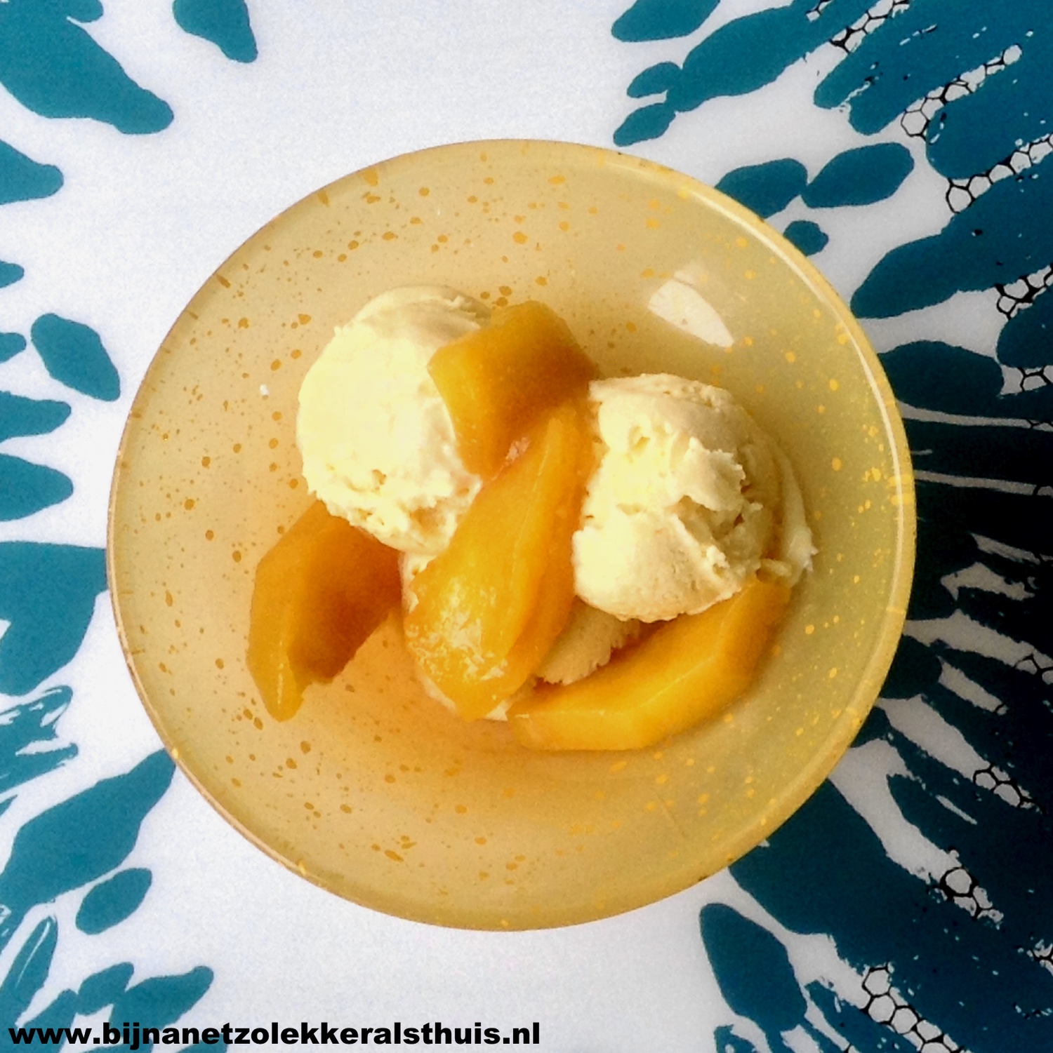 bijna net zo lekker als thuis: IJs van mango, limoen en gecondenseerde melk