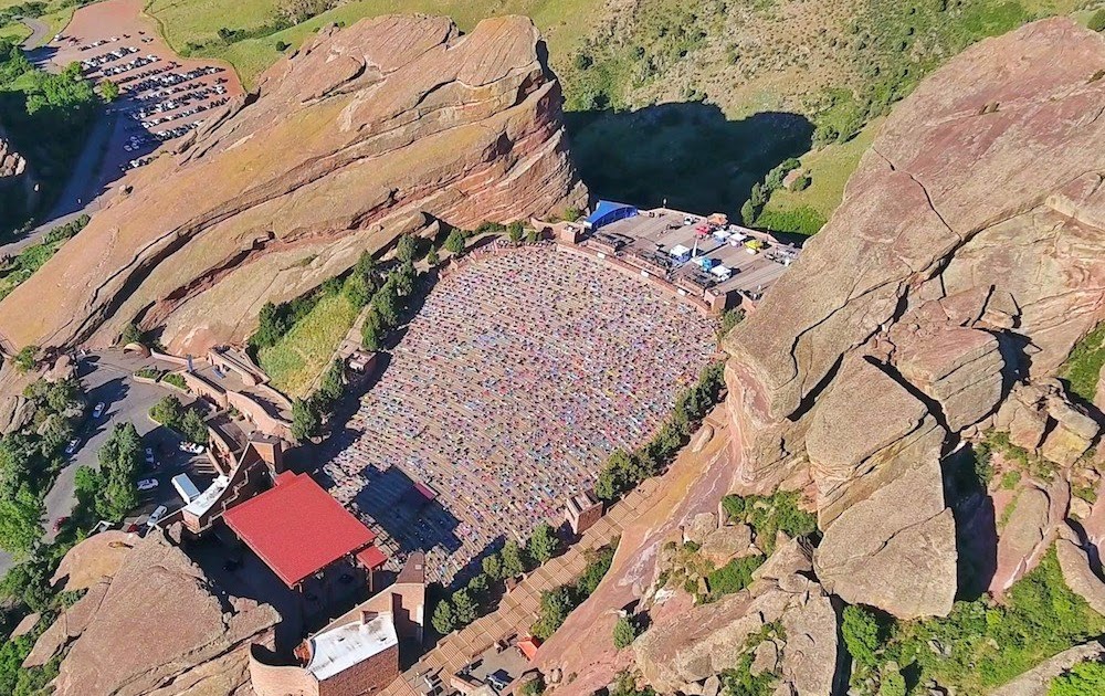 Red Rocks Park and Amphitheatre, Colorado (with Map & Photos)