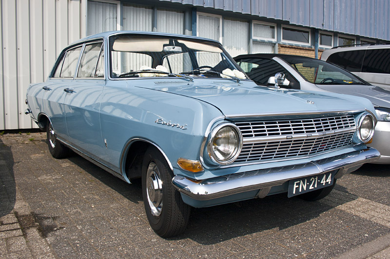 Opel Rekord A & B: 1965 Opel Rekord 1700 S