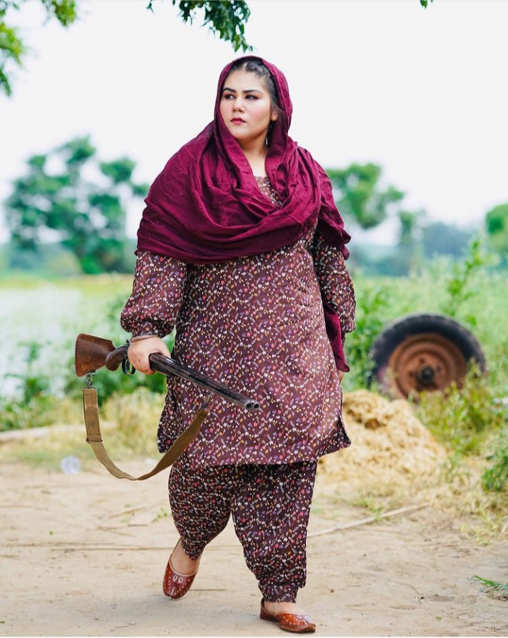 Simiran Kaur Dhadli Bio - Sahiba Star Simiran Dhadli Wiki, Biography ...