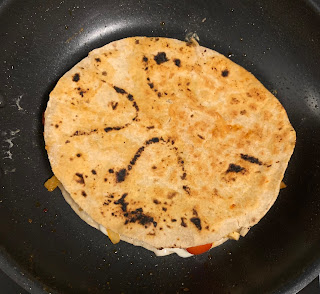 Paneer Quesadilla/Cheesy Paneer Roti Sandwich