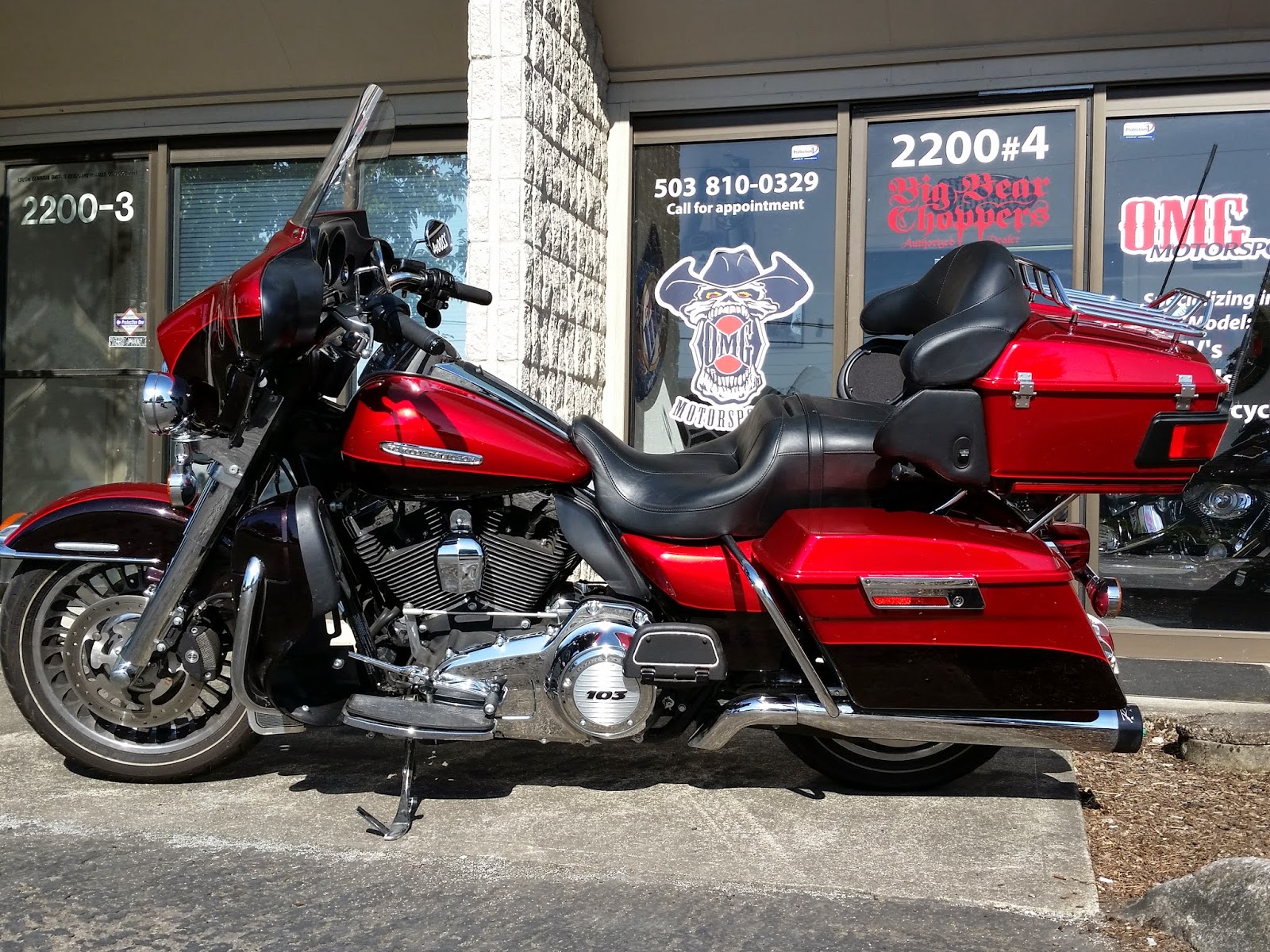 OMG Motorsports: 2013 Harley FLHTK Ultra Limited Electra Glide 8k mi *Rhineharts*