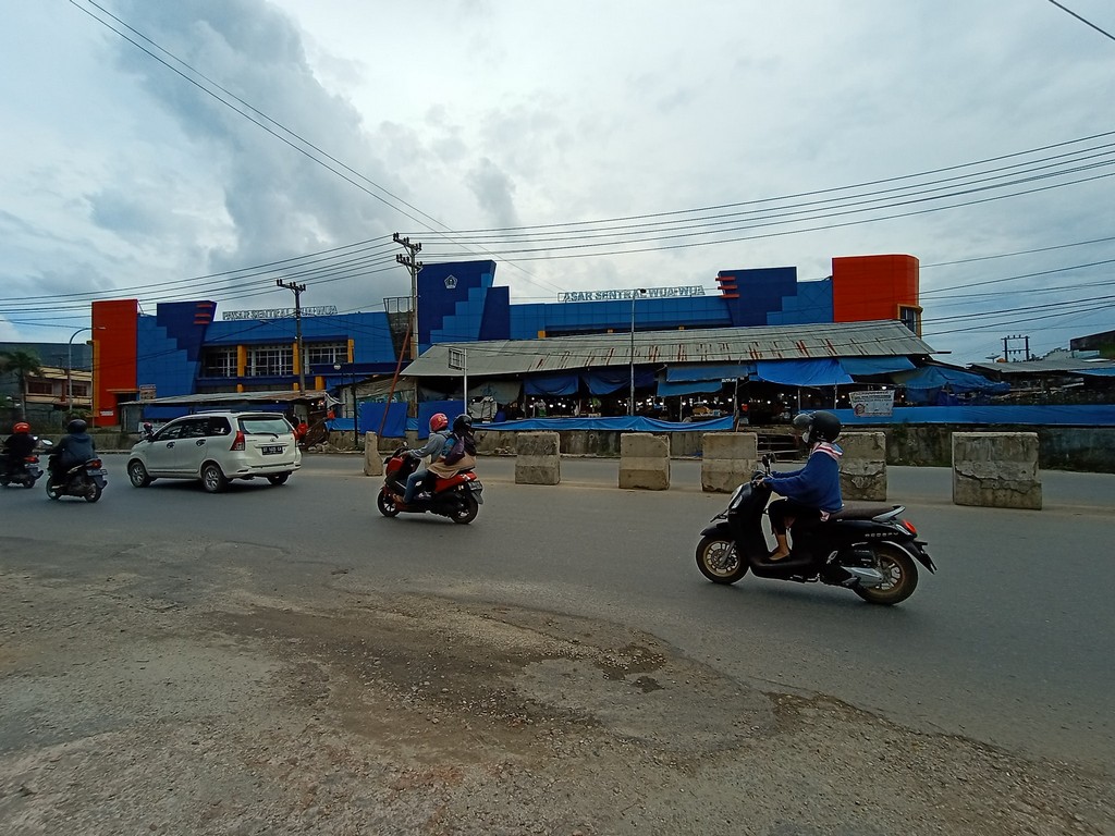 Menjelajah Pesisir Timur Kota Kendari Melintasi Bundaran Tank Menuju ...