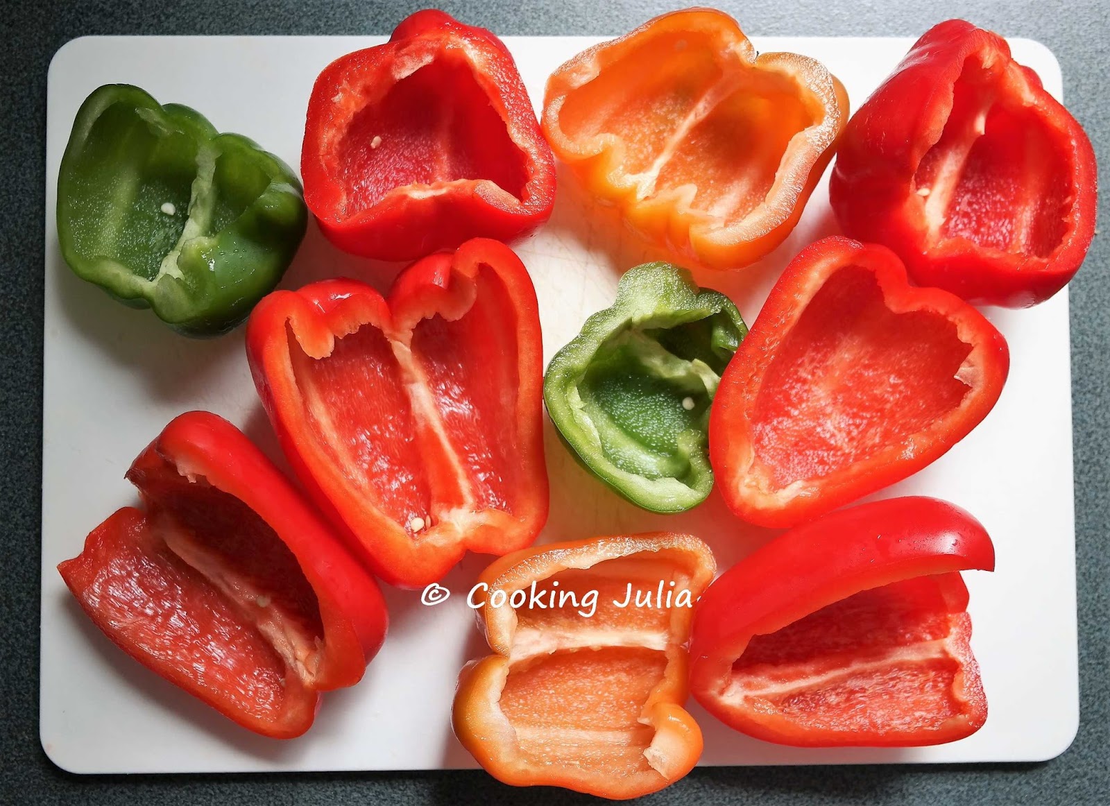 COOKING JULIA : PELER LES POIVRONS