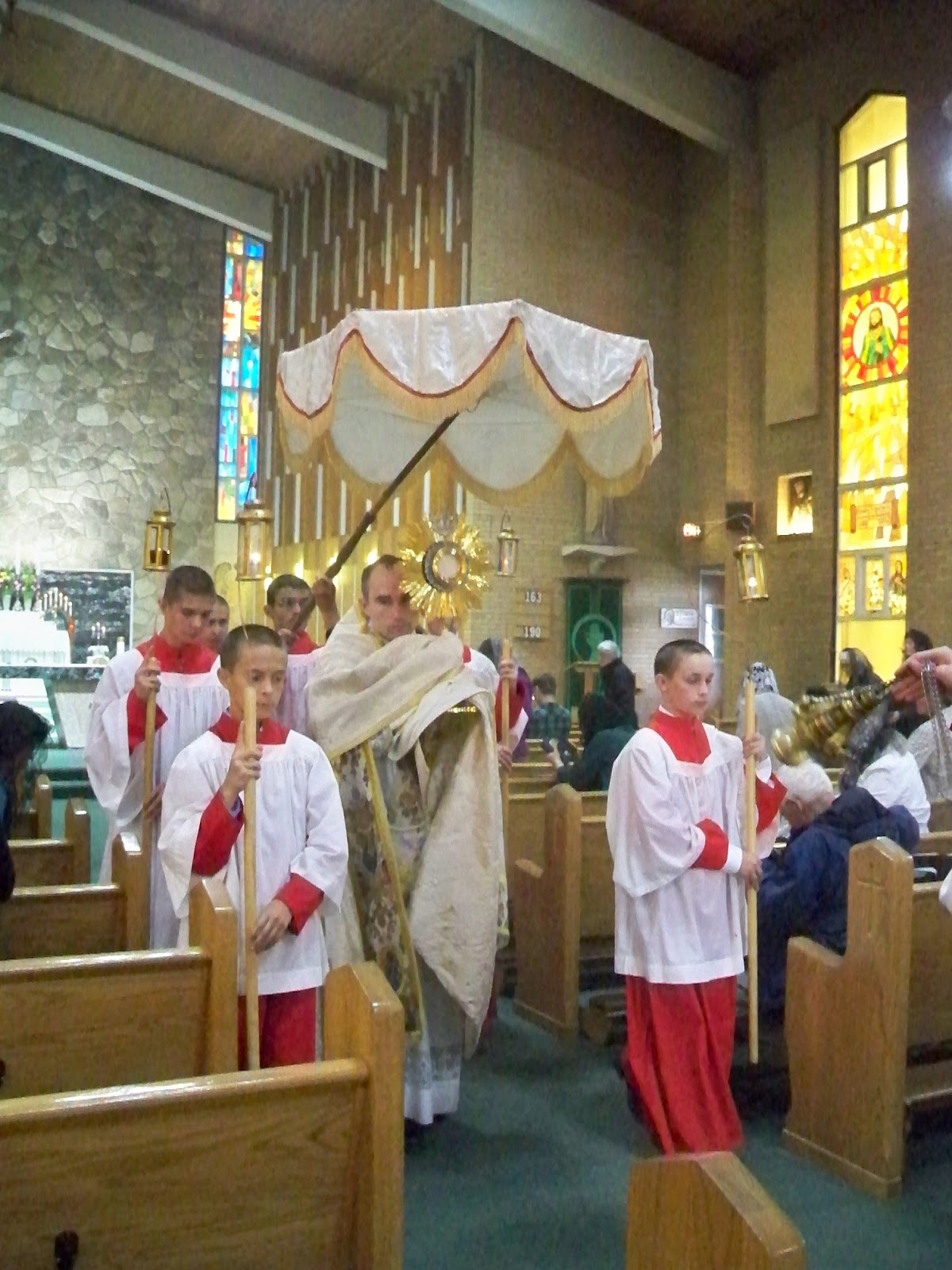 New Liturgical Movement: Corpus Christi 2017 Photopost (Part 1)