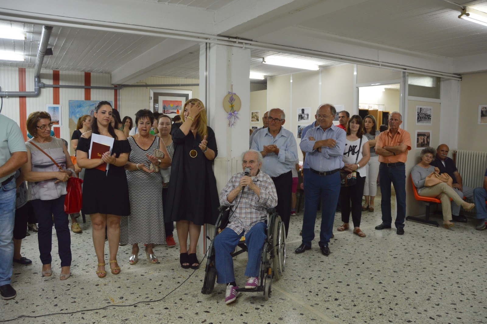 Εγκαίνια βιβλιοθήκης - Πολιτιστικος Περιβαλλοντικος Συλλογος Αγ. Θωμα