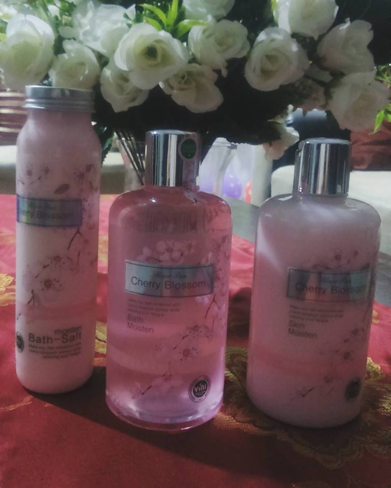 Super Duper Mom: SET MANDIAN CHERRY BLOSSOM