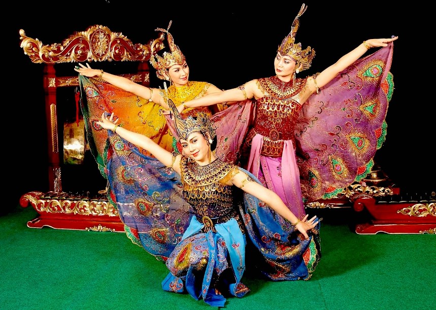 Sejarah dan Makna Tari Jaipong