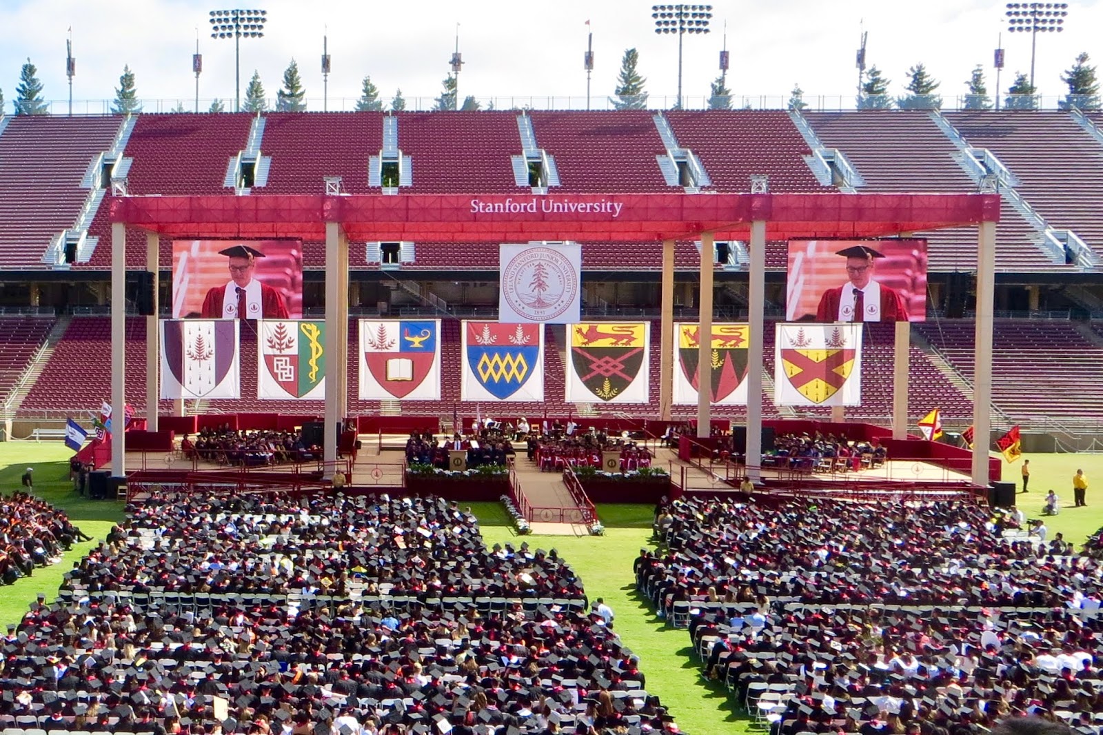 GIVE ME A MOMENT a lifestyle: 2019 Stanford Commencement: Tim Cook, CEO