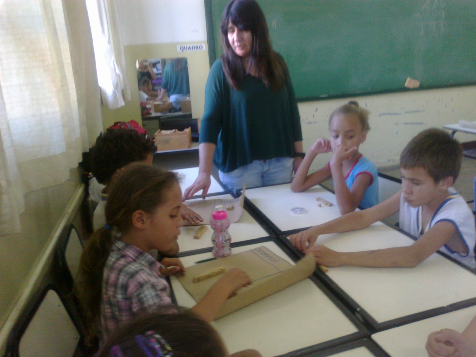 E.E.GERALDO STARLING SOARES: TRABALHO COM MATERIAL DOURADO